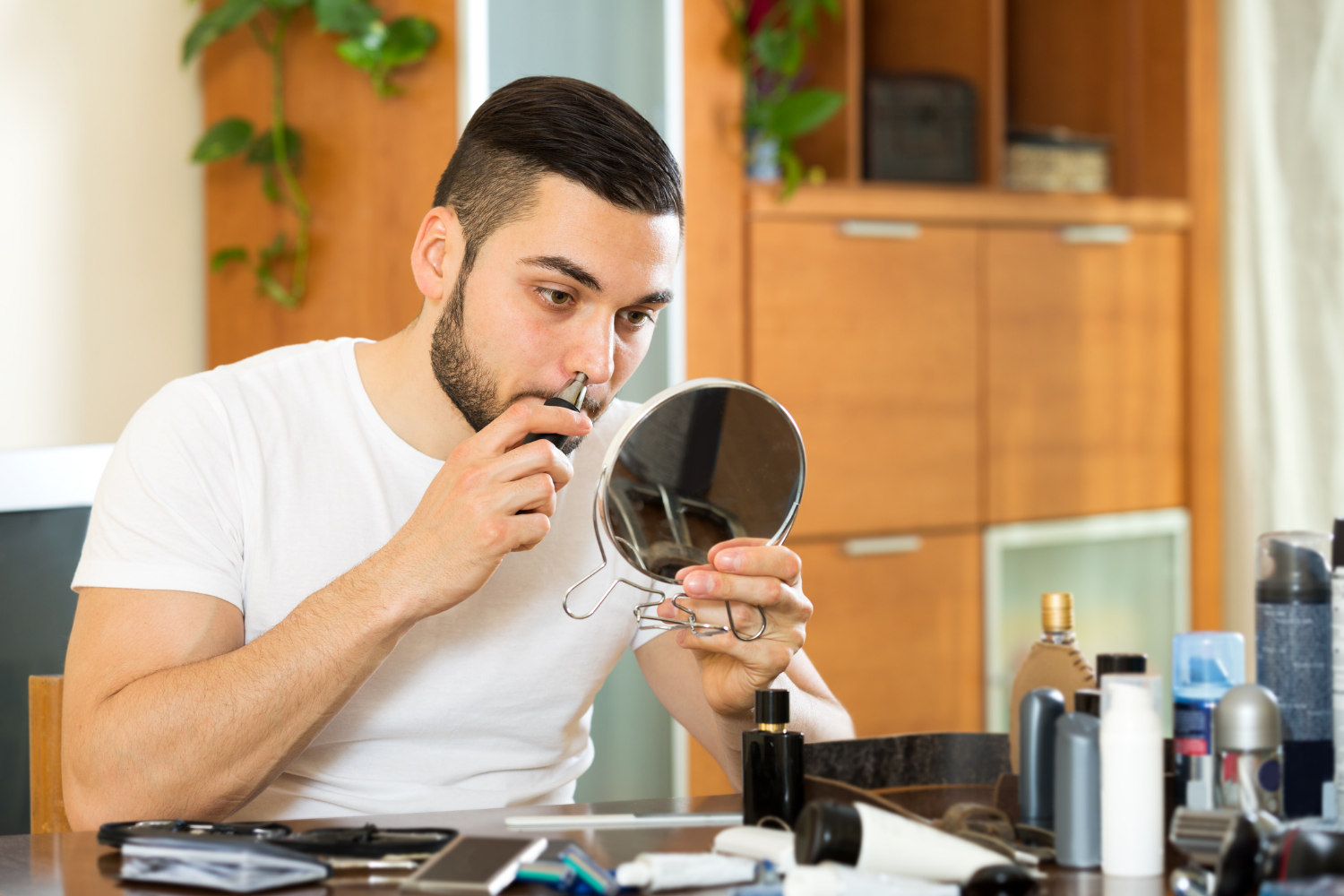 How to Remove Your Nose Hair in a Safe Way